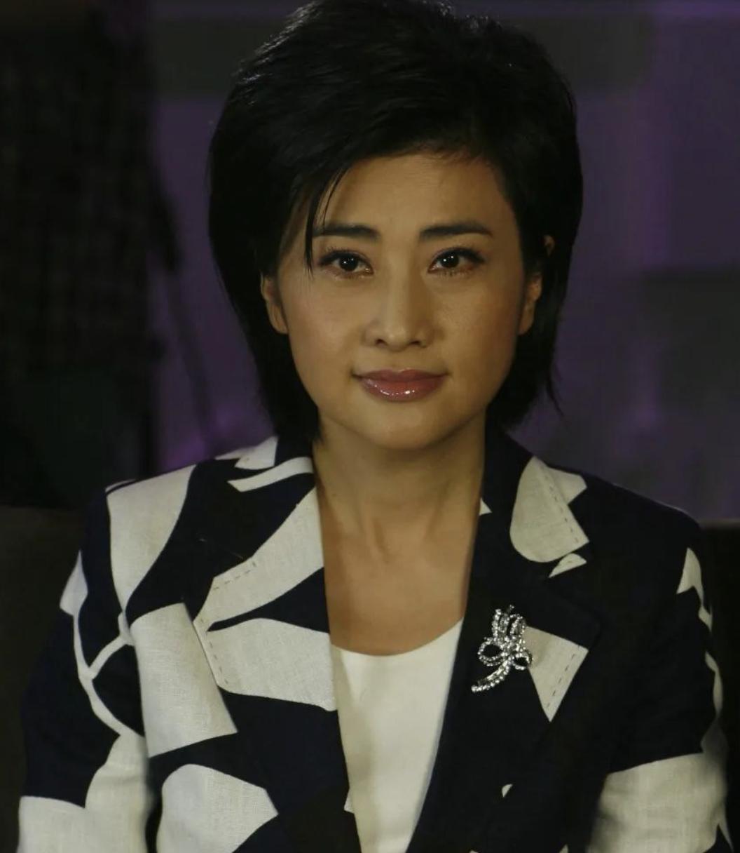 Host Wu Xiaoli: Recognized with her impoverished brother, why was she ...