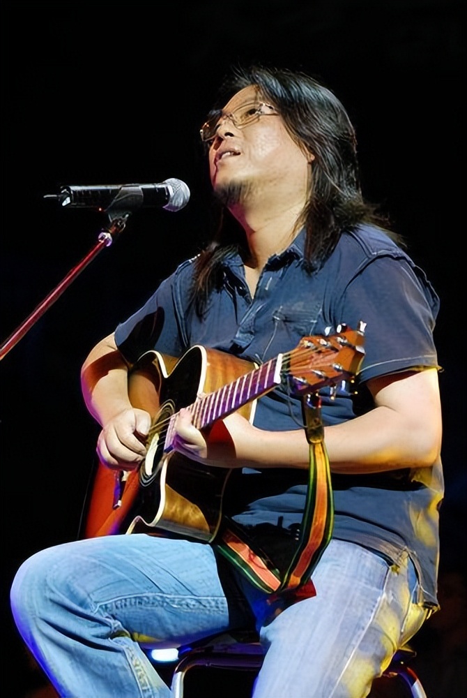 Gao Xiaosong: "Life is not only about the present, but also poetry and ...