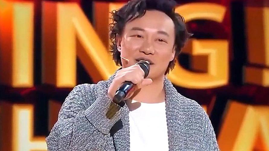 This song opened up Eason Chan's popularity in the mainland. He was not ...