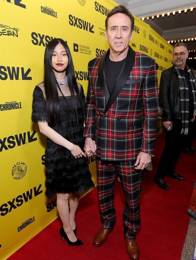 Nicolas Cage appears holding biracial daughter! Full of pride, Japanese ...