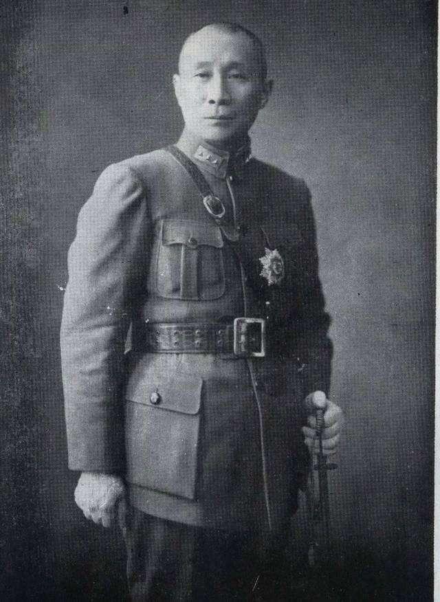 Who is He Chengjun?Once let Li Zongren's Gui system suffer a boring ...