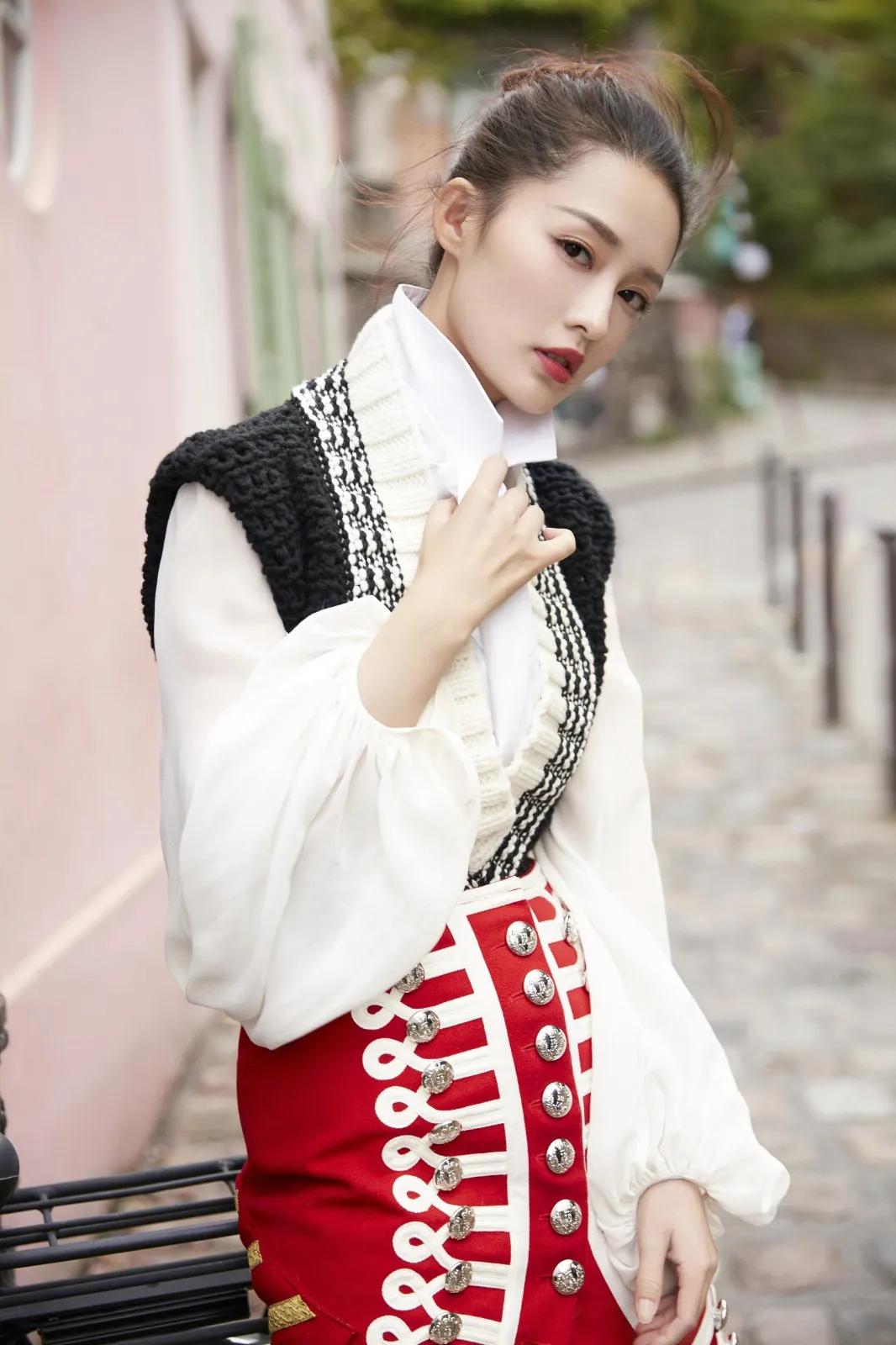 Beautiful Qin Qinzi Li Qin: underwear endorsement pictures, beautiful ...