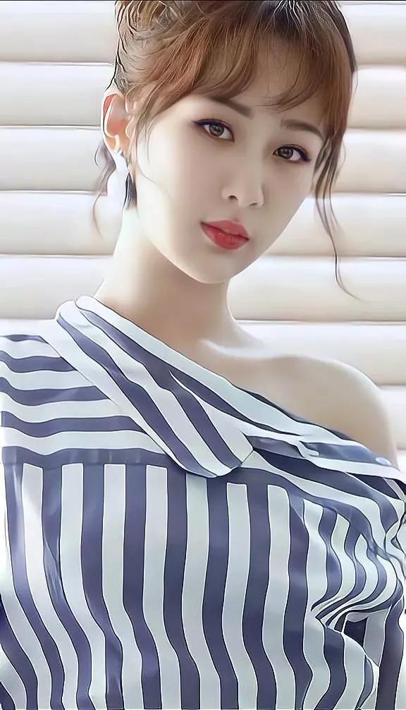 Chen Xiaoyun is beautiful - iNEWS