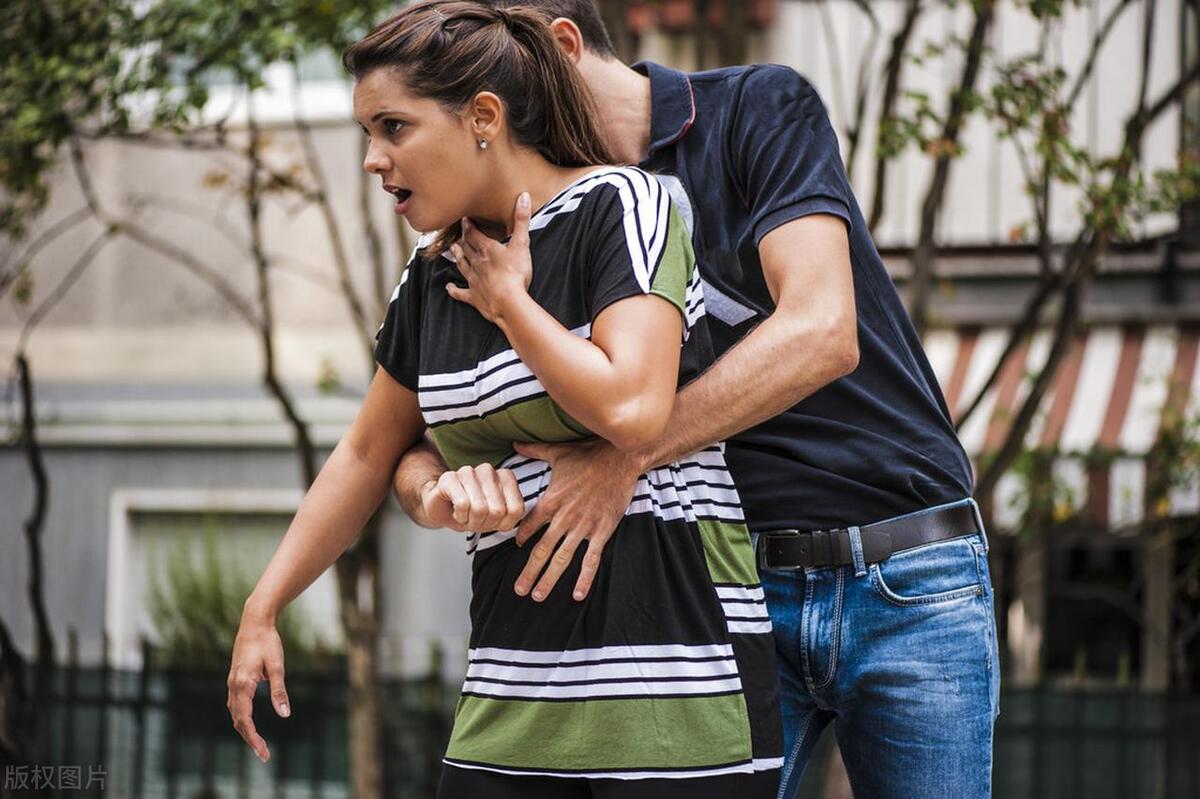 Heimlich First Aid: The Ultimate Guide to Saving Lives You Must Know ...