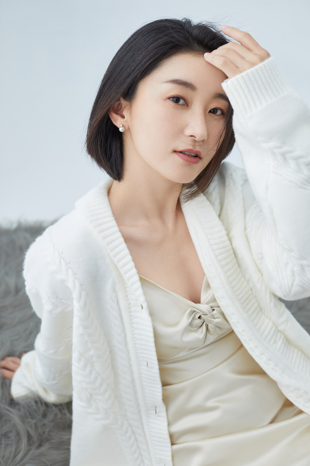 Zhao Qin Chunbai's photo exposure is elegant, relaxed and full of ...