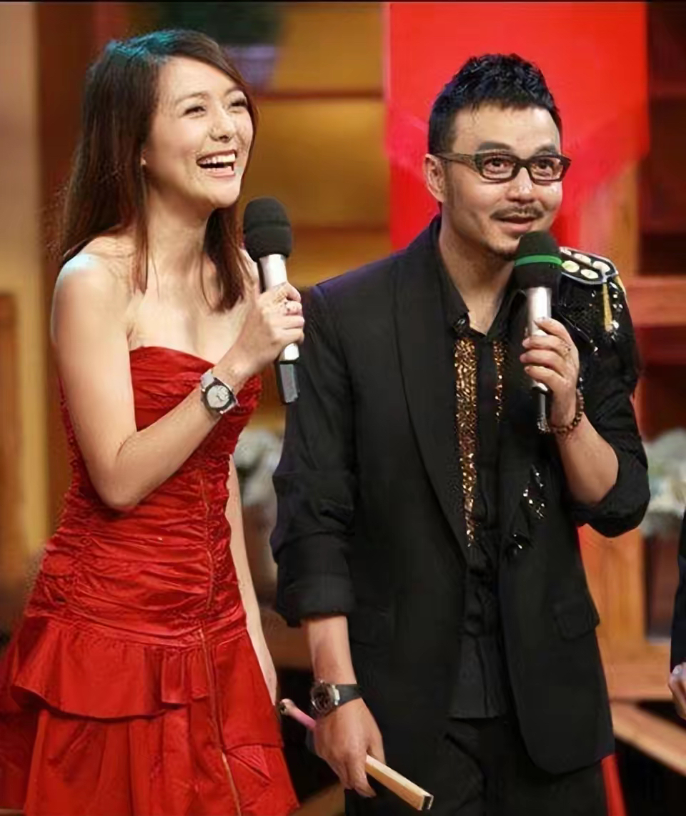 Yang Lele: After being abandoned by her first love, she turned around ...