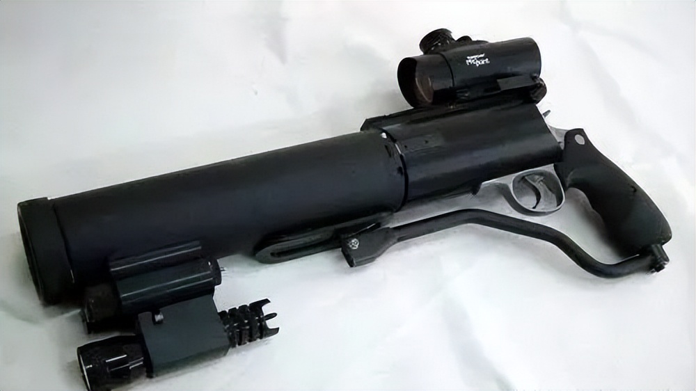 Silent Revolver PDSR 3: Optimal Combination of Revolver with Integrated ...