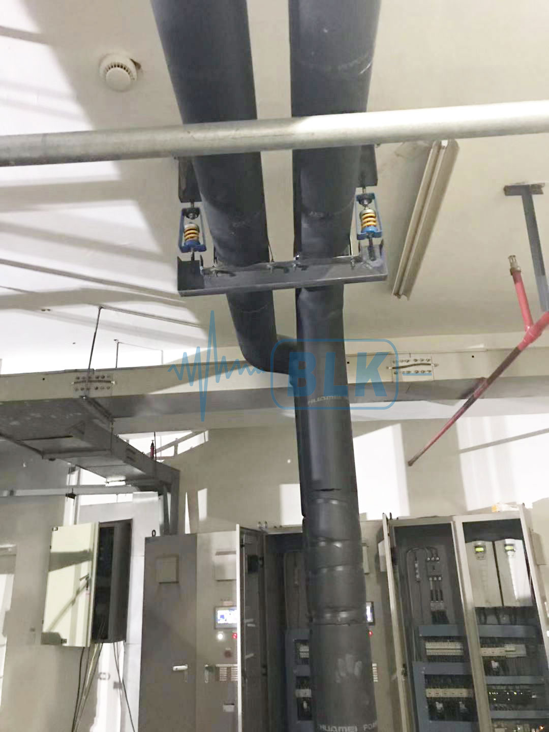 Pipeline suspension type shock absorber installation example - iNEWS