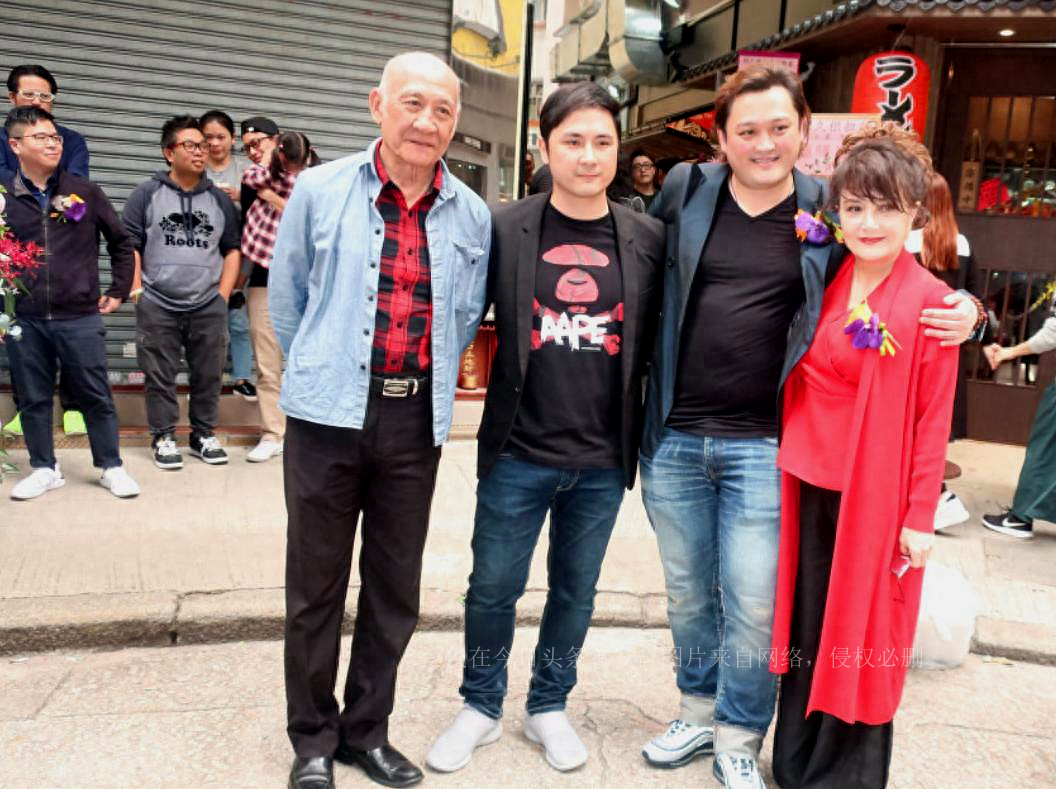 Inside the circle: Li Jiading was worried that Shi Ming was unconscious ...