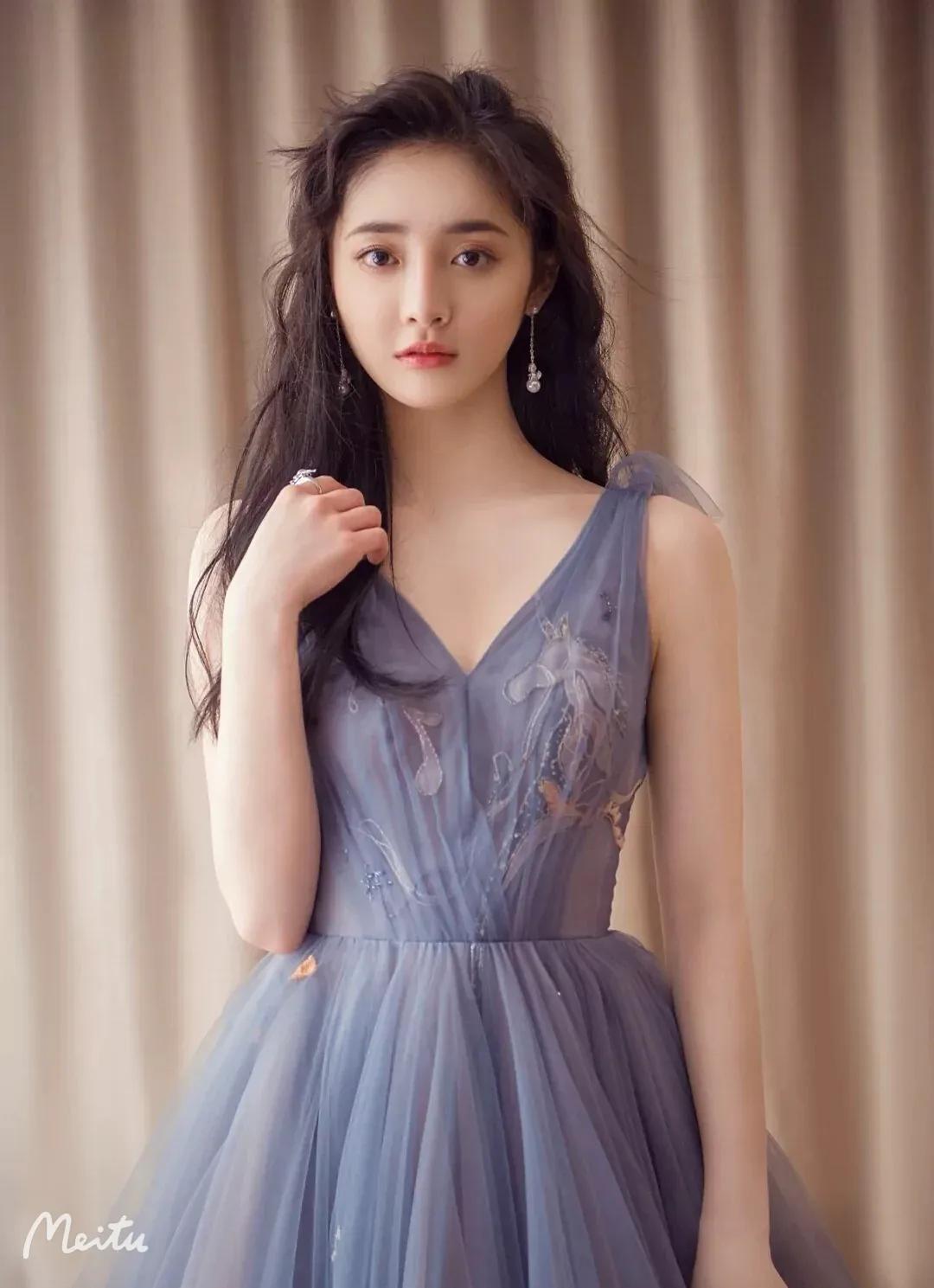 Brother Long's Star Atlas: Zhou Jieqiong - iNEWS