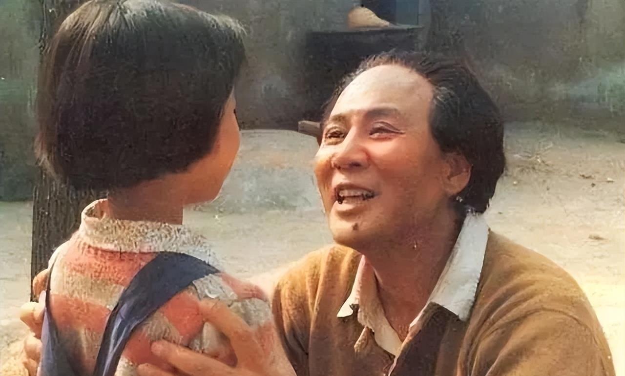 In 1989, Gu Yue was invited to attend a state banquet. The general of ...