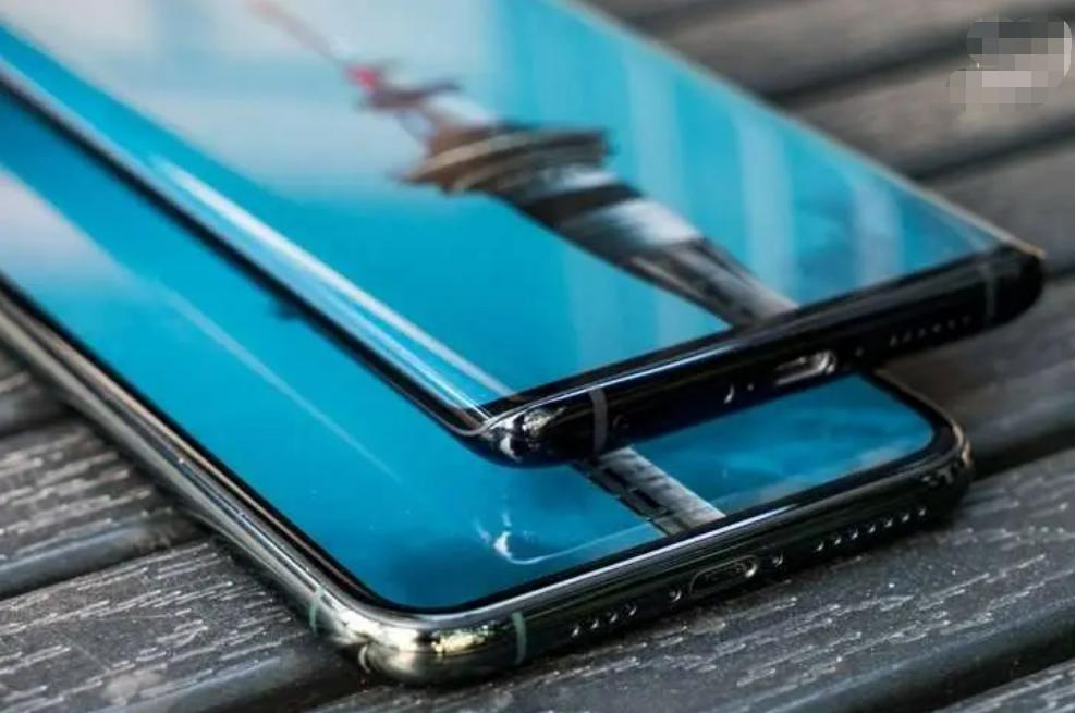 Why doesn't Apple make a curved screen phone? - iNEWS
