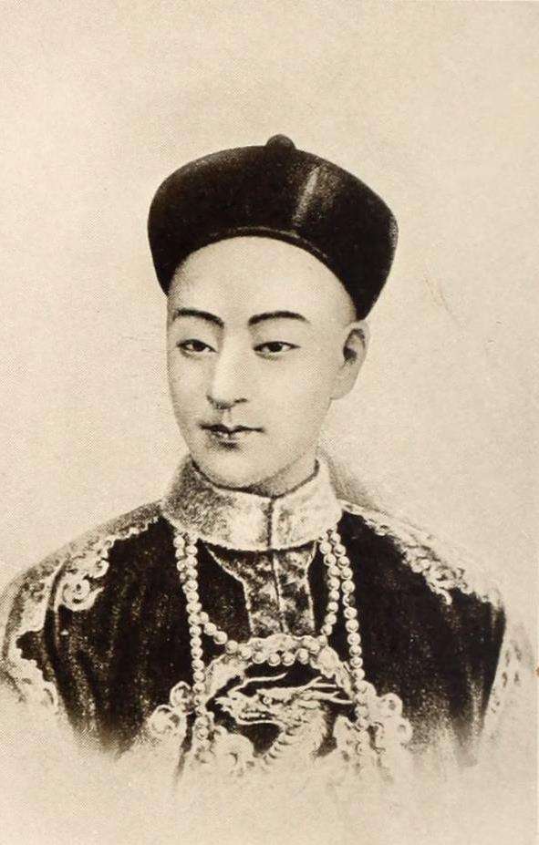 Empress Dowager Longyu, who was never favored by Guangxu after her big ...