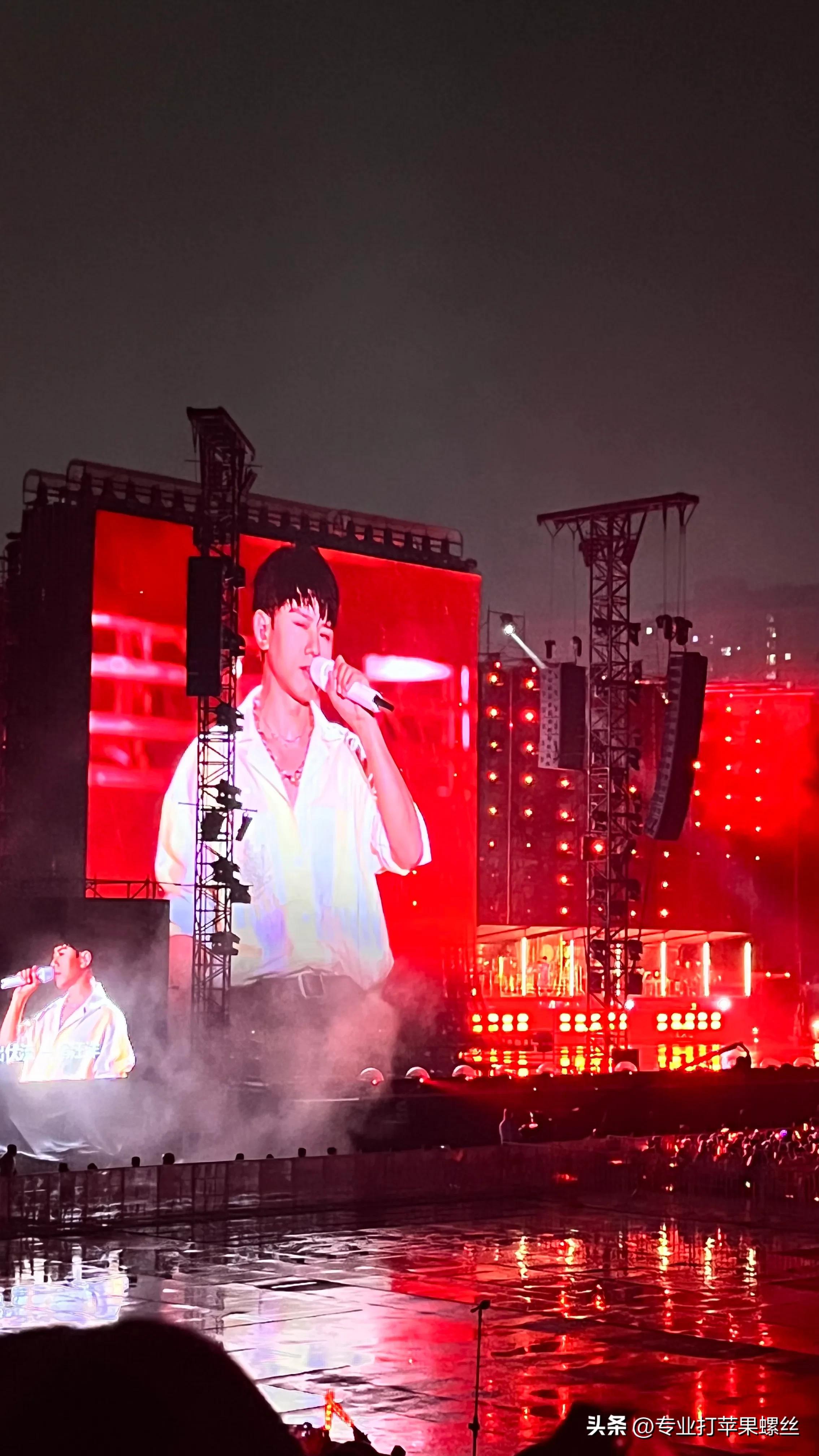 Zhang Jie, Xue Zhiqian, Hua Chenyu: the musical life behind the concert and music festival - iNEWS