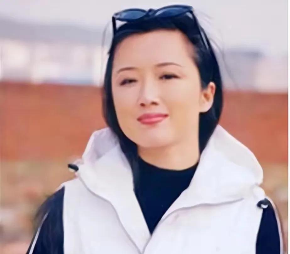 Looking at Hou Yong and Shen Rong's respective lives after 12 years of ...