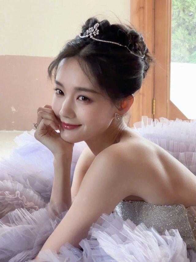 What do you think of Li Yitong's use of body doubles for filming online ...