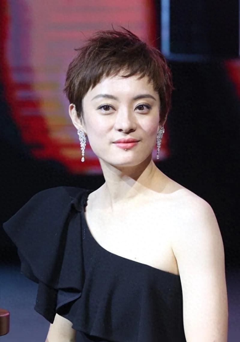 In 2006, Sun Li was bitten by the "white-eyed wolf" who had been ...