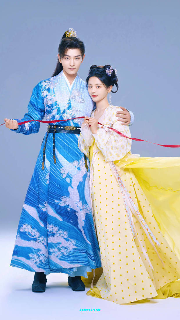 Ding Yuxi and Yang Chaoyue's two-person photo reveals the intimate and ...