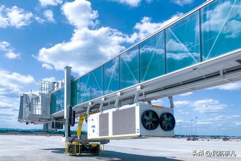 CIMC-TianDa fully automatic boarding bridge put into use at Chengdu ...