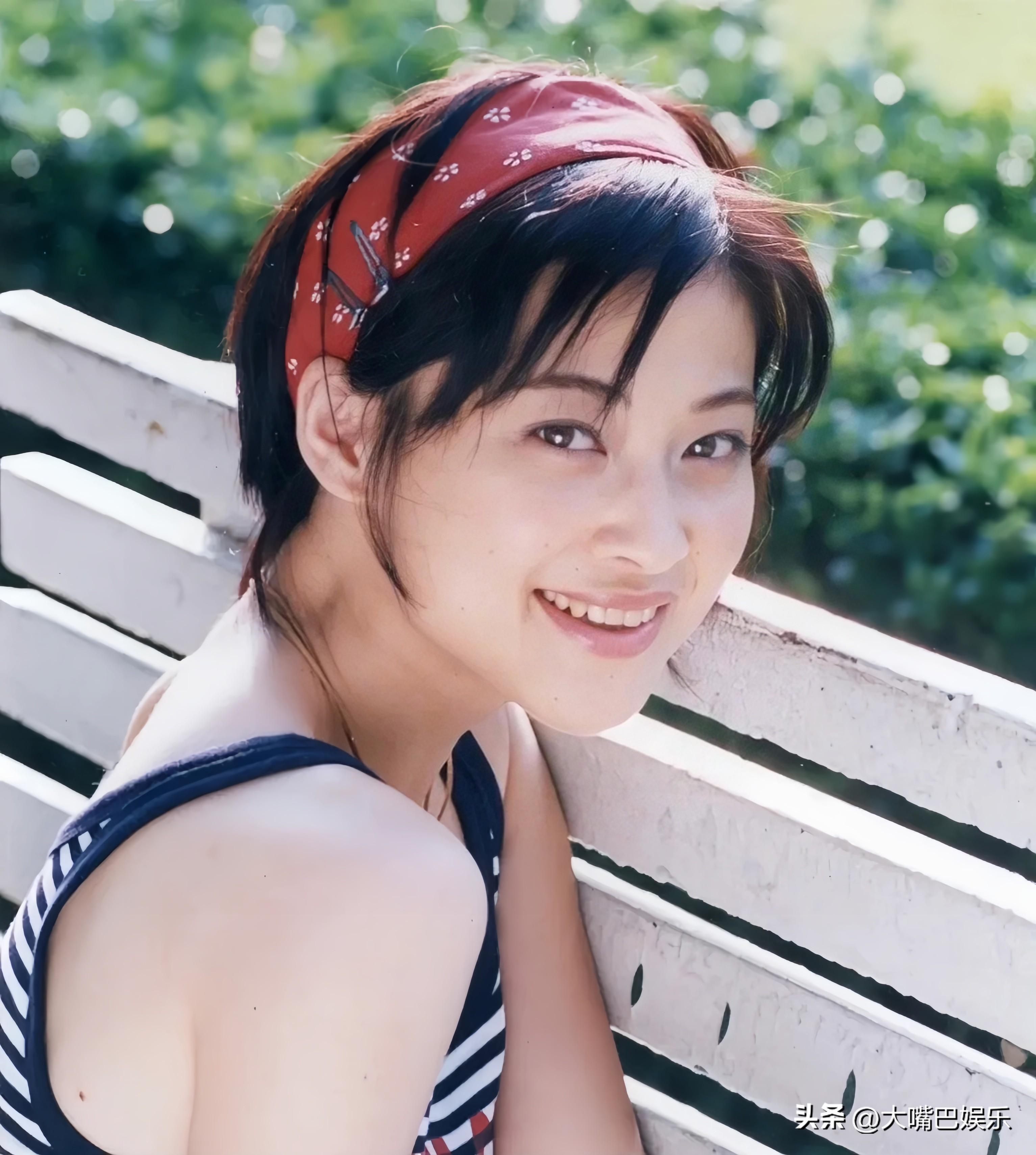 Is Mei Ting the most beautiful school beauty in Peking Opera? Just look ...