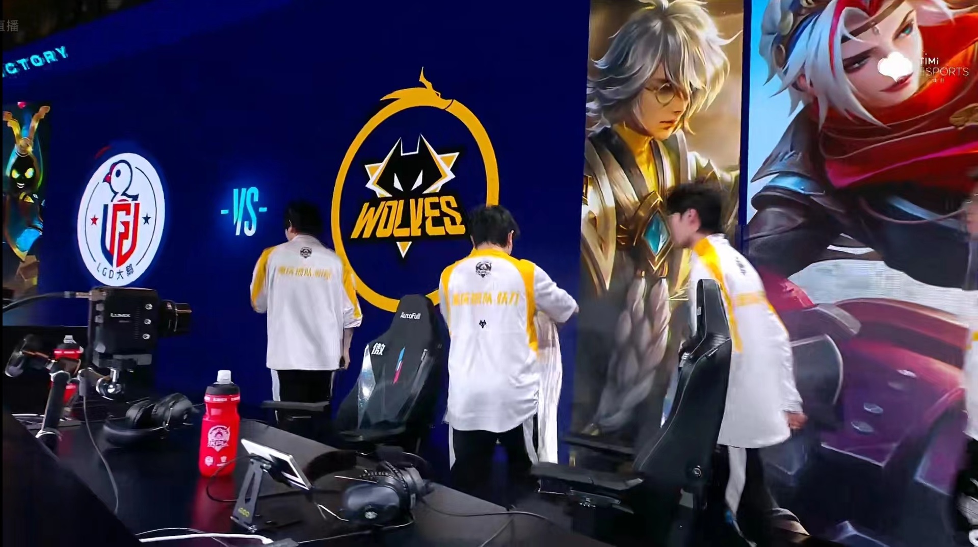 Wolves 4-2 LGD, broke into the final for the 4th time in a row! Lao Lin ...