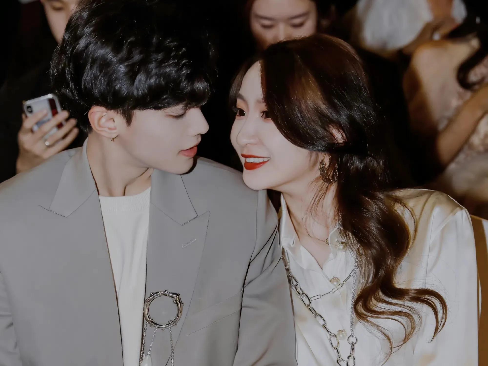 How did Kang Xin and Tang Zi, the domineering female president and the little milk dog, become ...