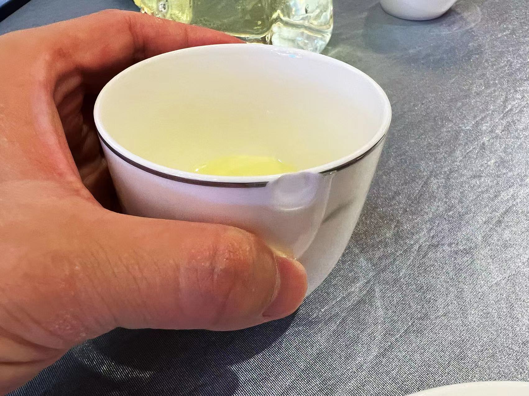 Shunhe Restaurant: There is still a certain gap with Lanshebi - iNEWS