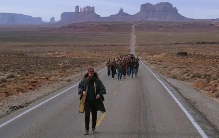 Exploring the themes and symbolism in the film "Forrest Gump" - iNEWS