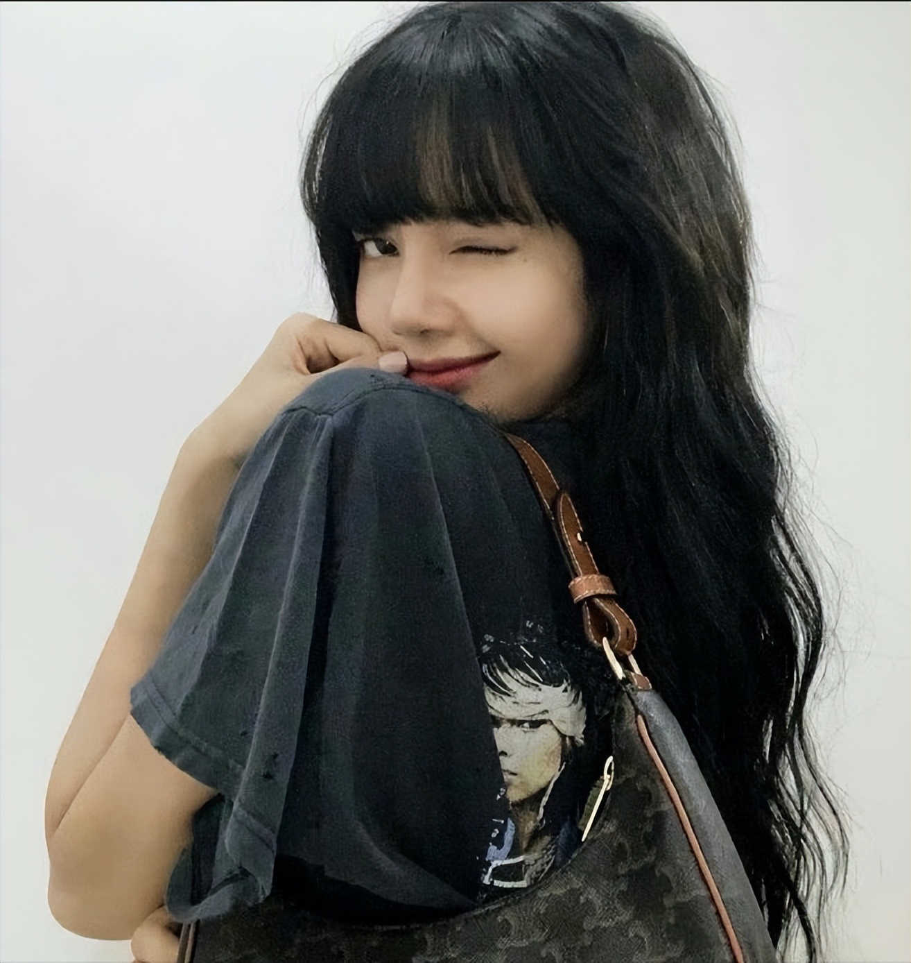 Lisa, such an excellent girl - iNEWS