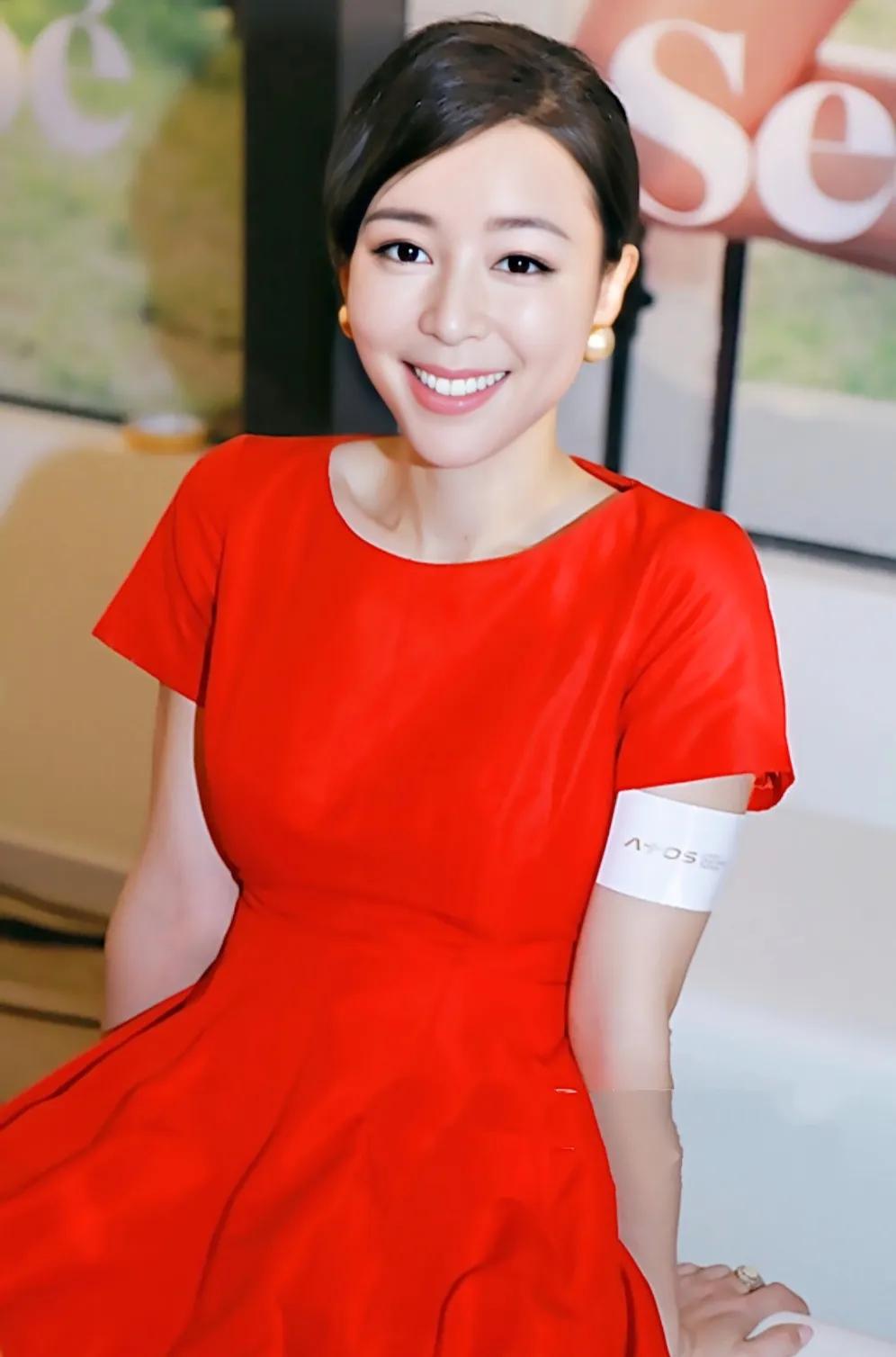 Zhang Jingchu is so charming - iNEWS