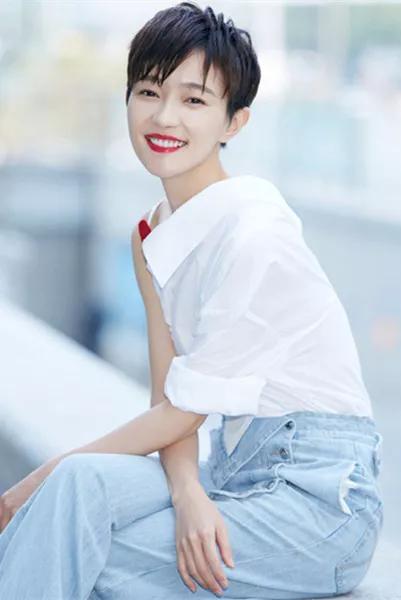 The absolute goddess Jiao Junyan - iNEWS