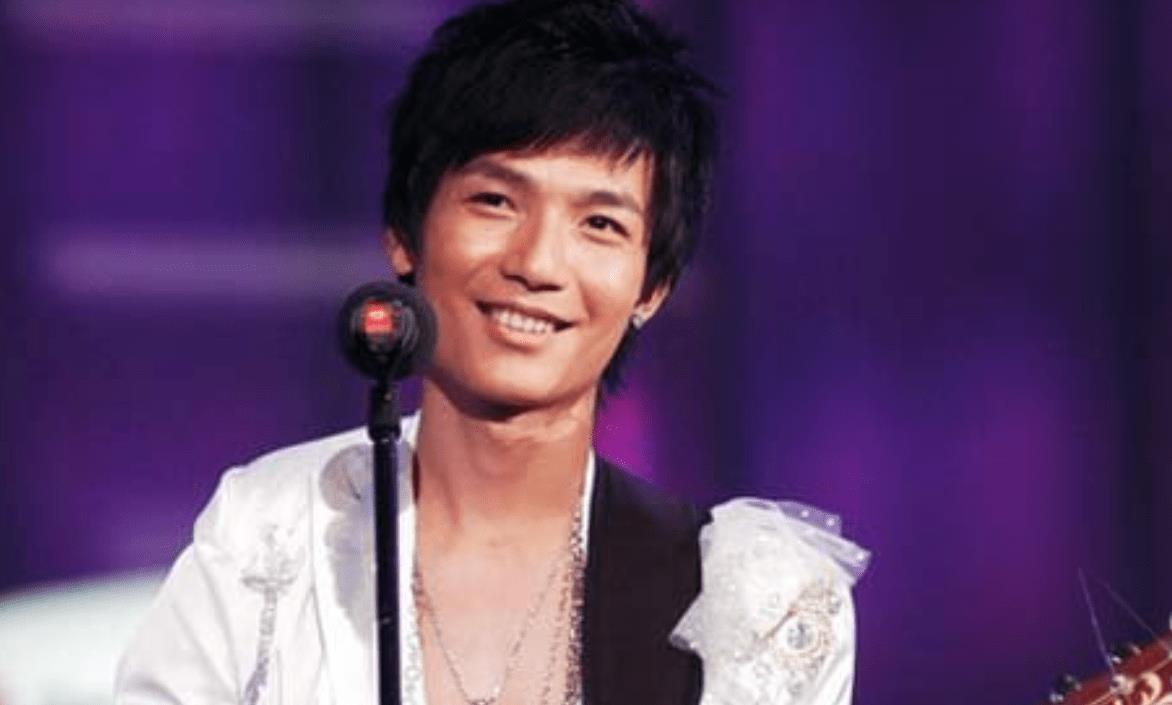 Chen Chusheng performed with his son on the same stage at the Beijing ...