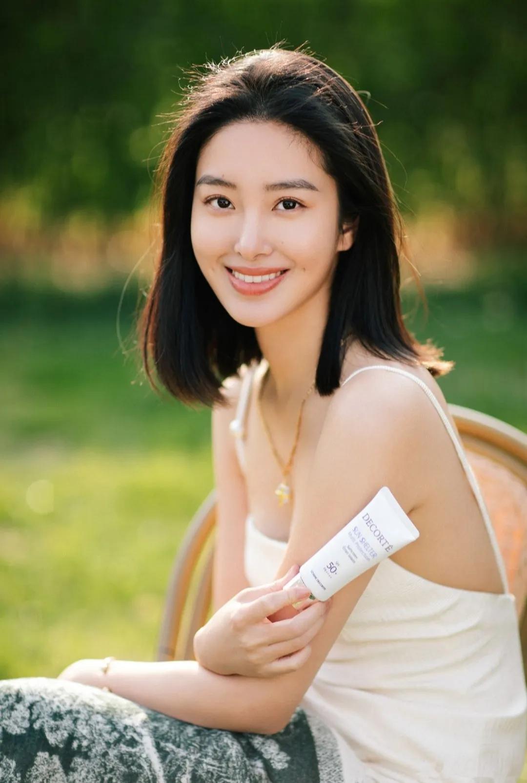 Appreciation of Yang Caiyu's beautiful photos - iMedia