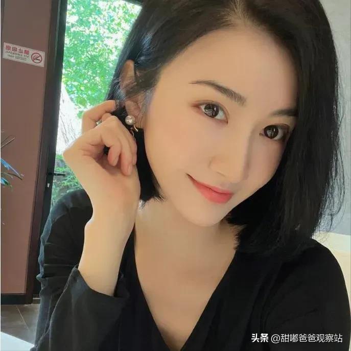 Jing Tian took a group of selfies, and the long hair shawl became short ...