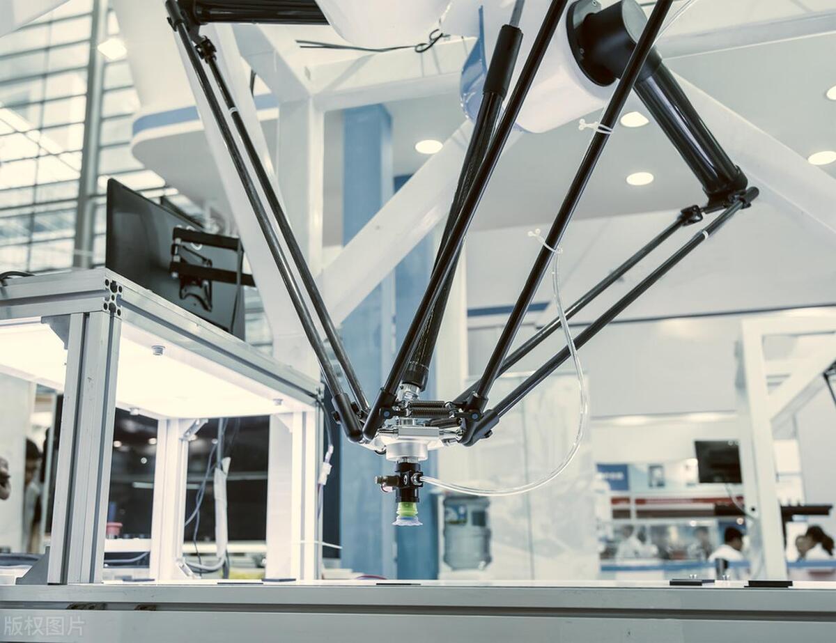 Future Robots: Exploring the Application and Development of Ten ...