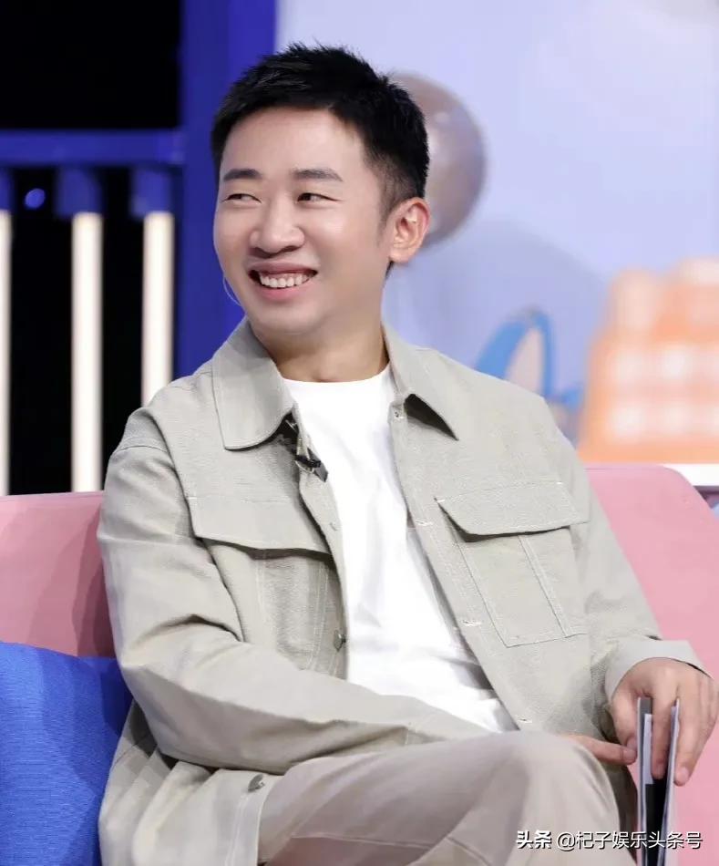 Yang Di praised himself for being handsome, netizens: He was even more ...