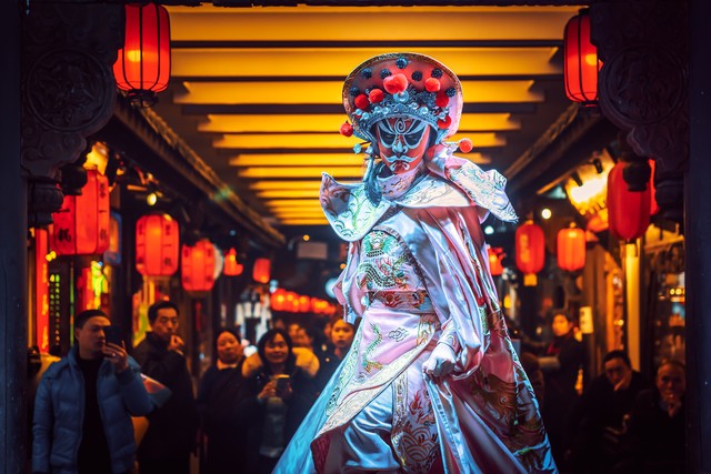 How to solve the bottleneck in the development of Chinese opera? - iNEWS