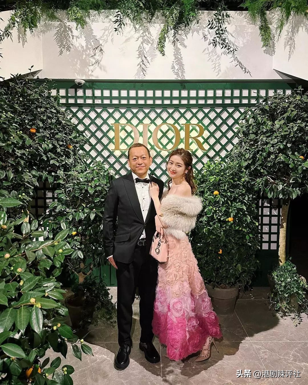 Chen Ziyao and another actress look like sisters, but they have ...