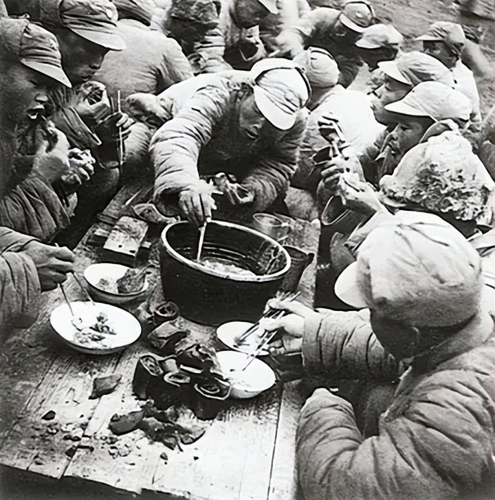 During the Anti-Japanese War, the dietary conditions of China and Japan ...