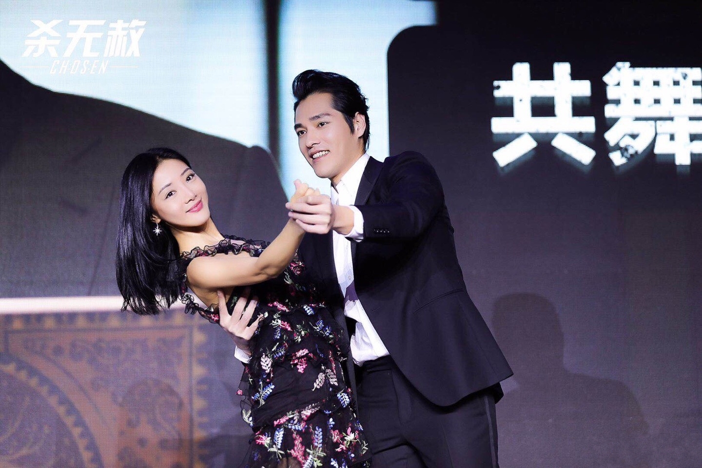 Lan Zhenglong seldom appeared on camera, his body was thin and slightly ...