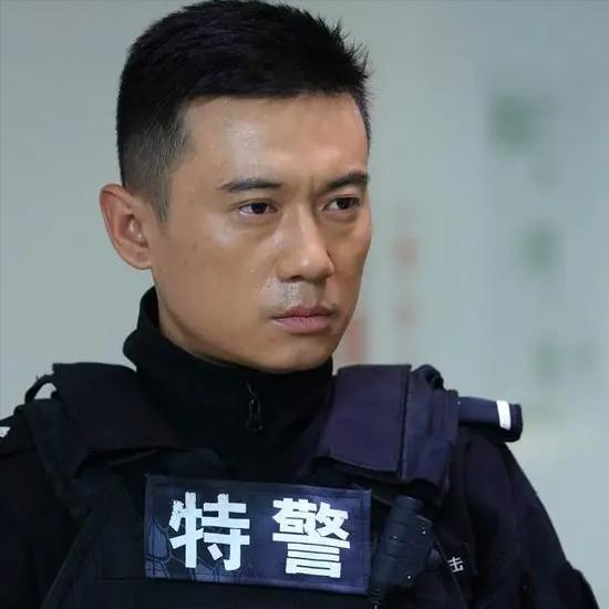 Xu Honghao: Liu Xiaojie is 10 years younger than me, and plays father and daughter in the play ...