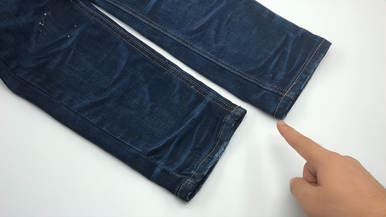 You don't need to cut the trousers when they are long. I will teach you ...