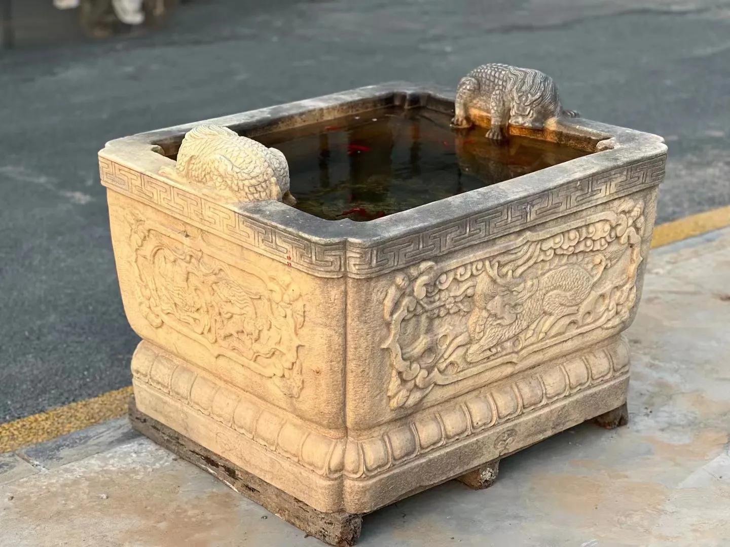 White Marble ~ Fish Basin - iMedia