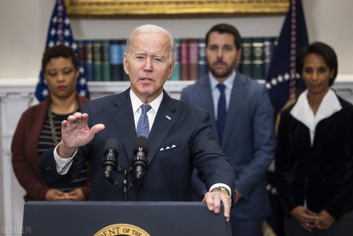 Talking about the "white" standard in the United States - iNEWS