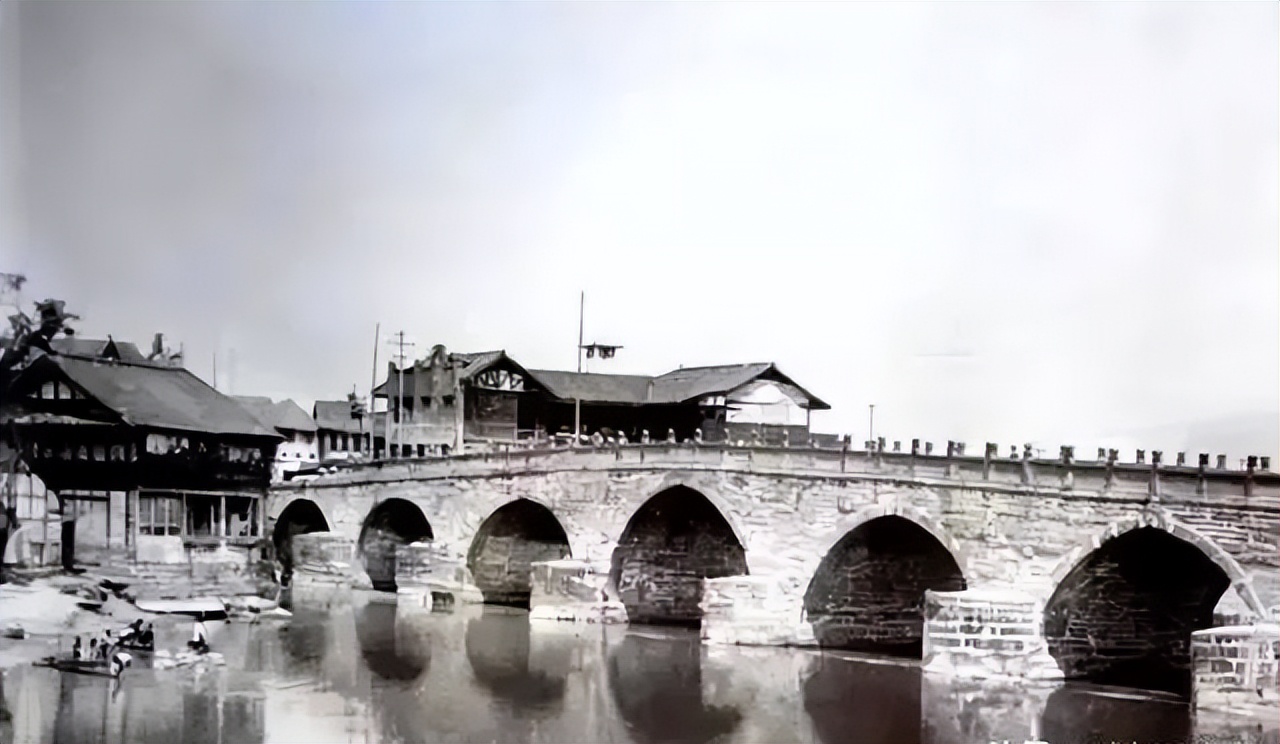 Why did Chengdu develop the South Gate first? This has to start with ...