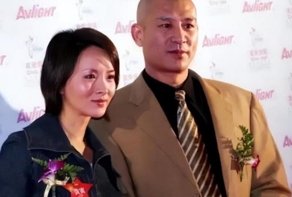 Actor Shi Xiaohong: In order to take care of the deaf-mute father-in ...