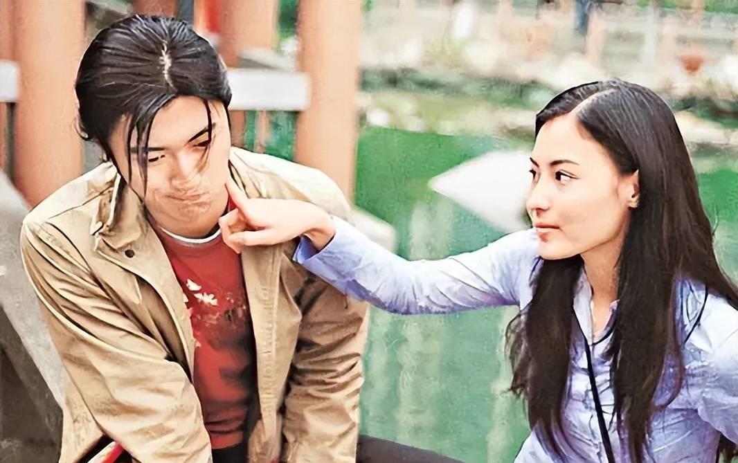 Cecilia Cheung seldom updated after the suspension of work, holding a ...