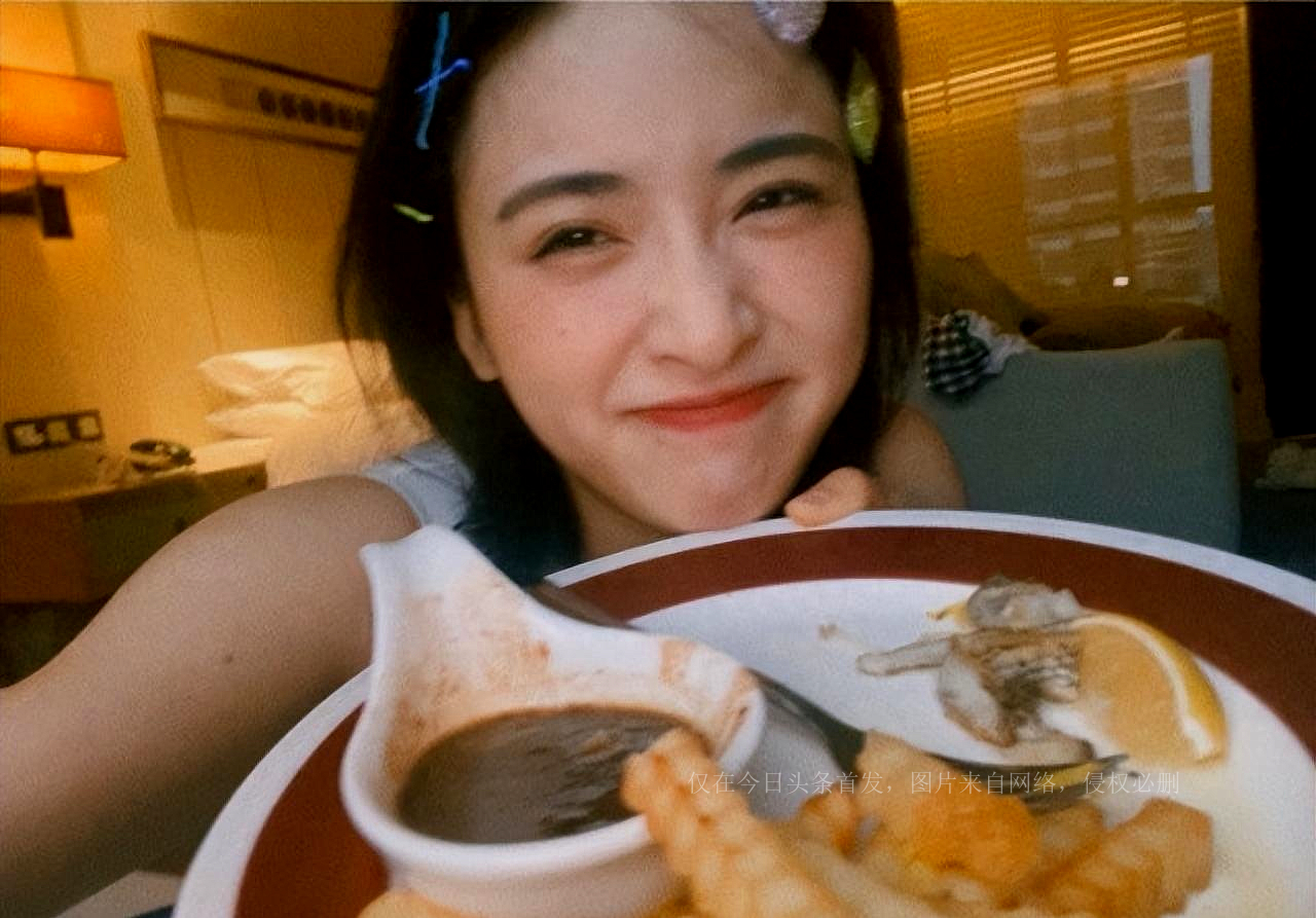 Sun Ning warmly greets Shen Yue, and the couple's figure leads to ...