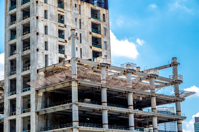 Standing on the pile, stretching everywhere, and the overall strength ...