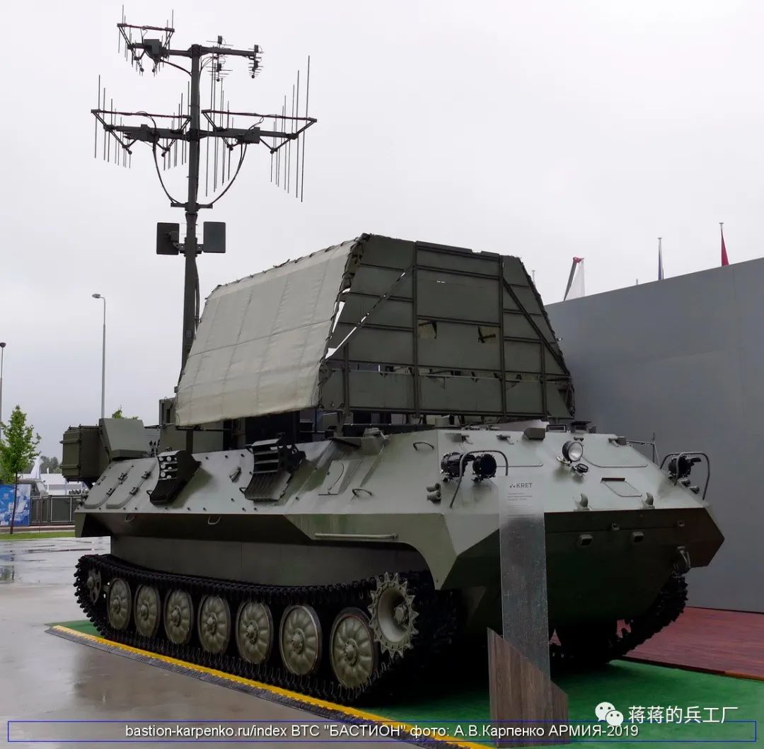 Ukraine destroys the new Russian radio jammer, which looks like a tent ...